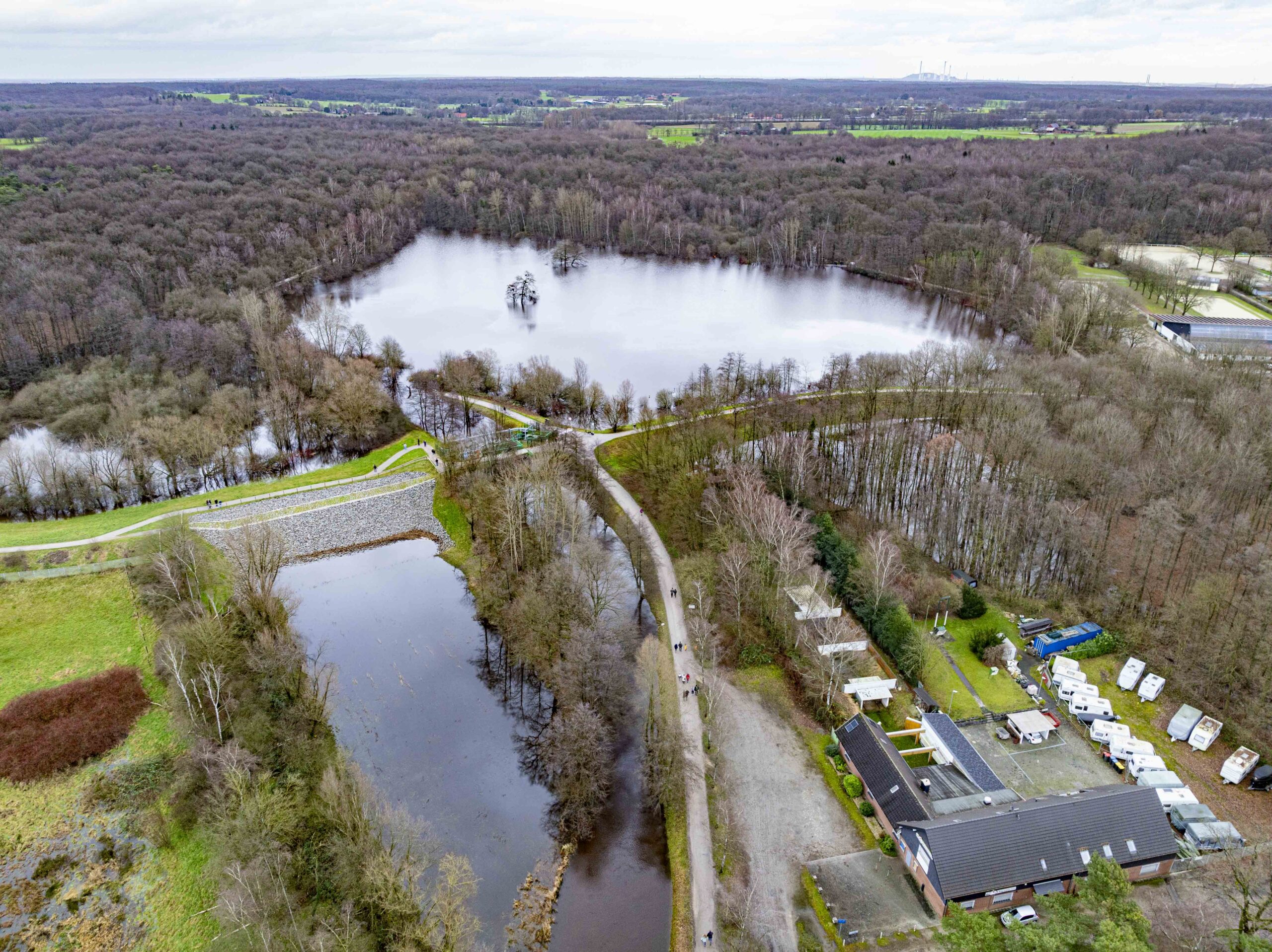 Zur Entlastung des Rotbachs: Lippeverband steuert Rotbachsee - eglv